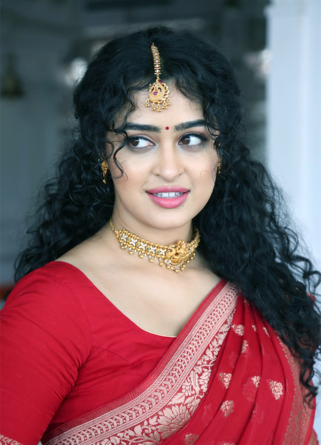 రెడ్ చీరలో RGV గర్ల్ అప్సర రాణి హాట్ ట్రీట్ (ఫొటోలు) | Actress Apsara Rani Hot Photoshoot Stills ...